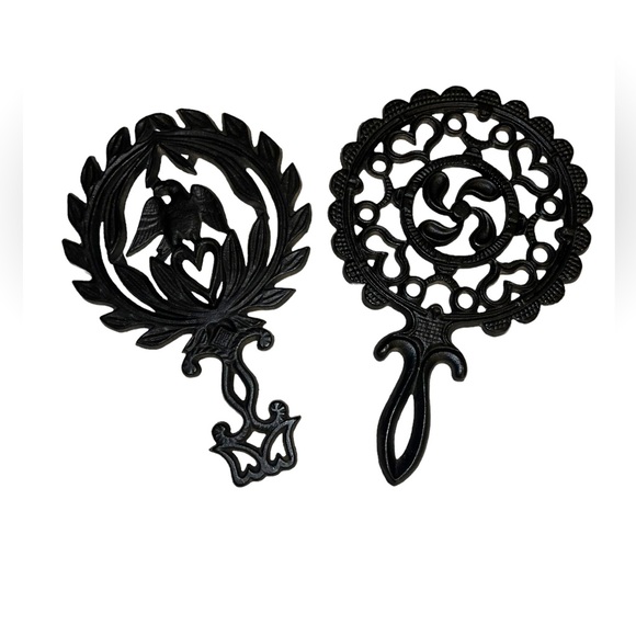 Wilton | Dining | Vintage Wilton Cast Iron Trivets 2 T7 Tulip 2 Style ...